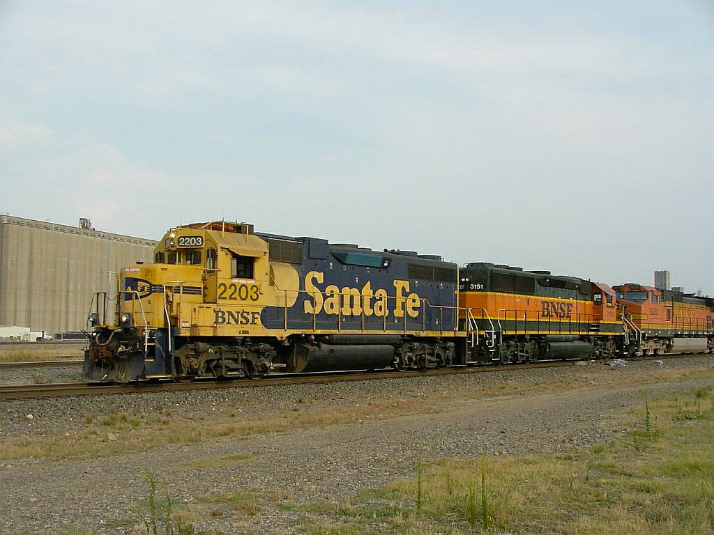 BNSF 2203